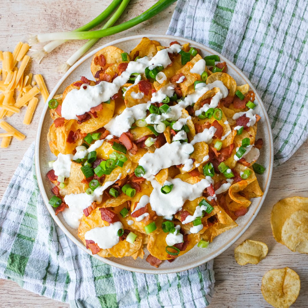 Potato Chip "Nachos" with Cheddar, Bacon, Green Onions & Horseradish ...