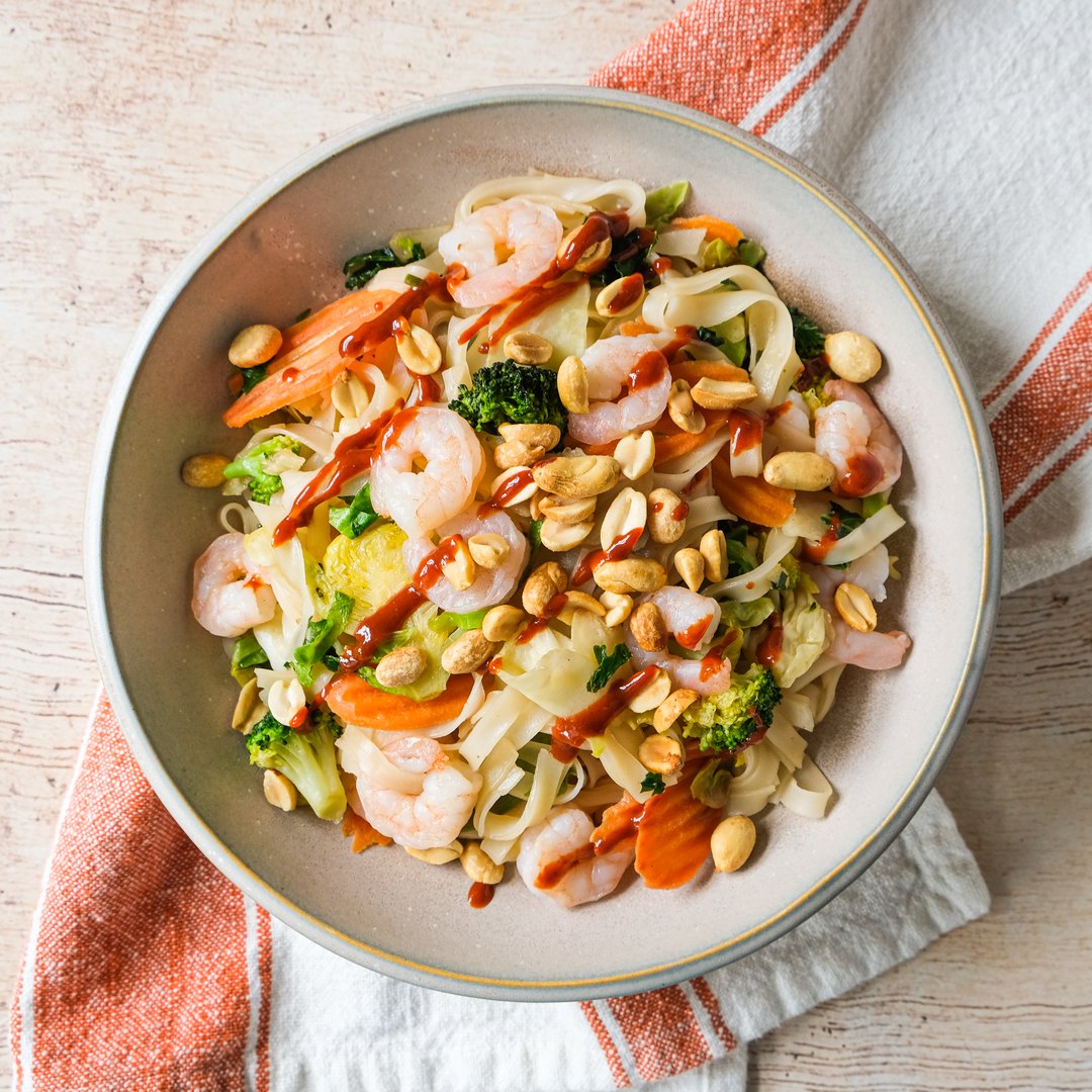 Short Cut Vegetable-Shrimp Pad Thai Rice Noodles with Peanuts | Albertsons