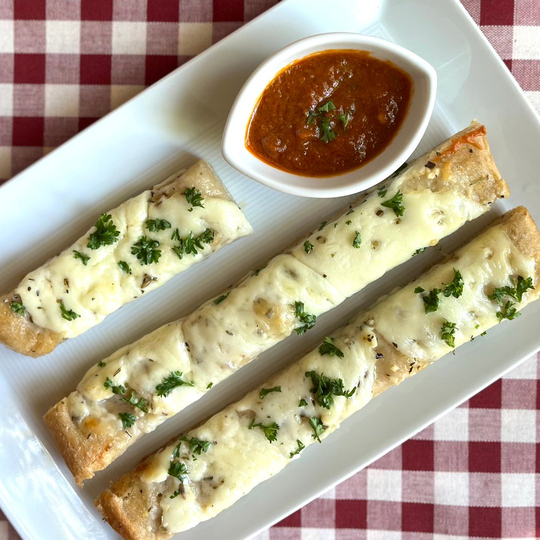 Garlic Mozzarella Breadsticks | Safeway