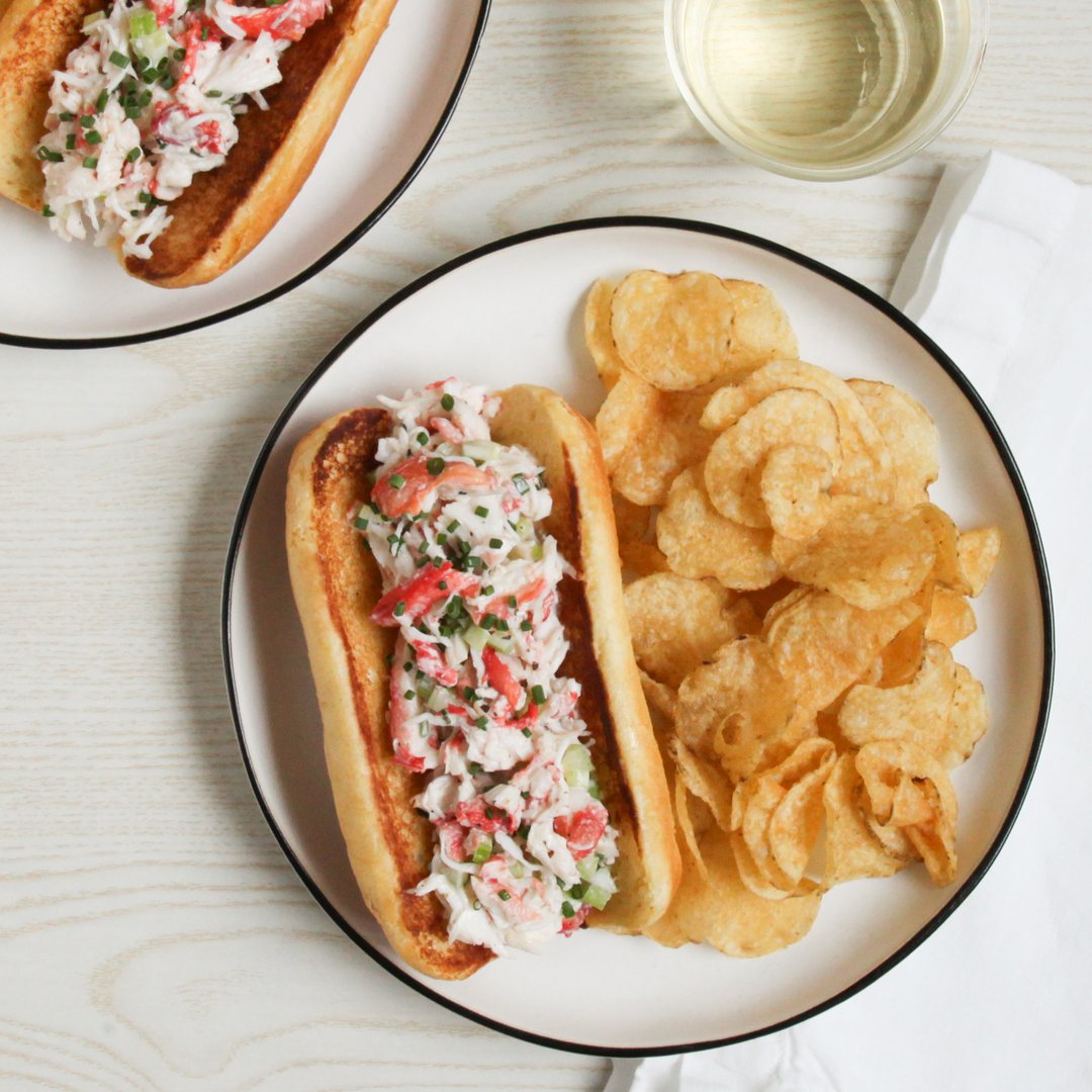 Butter-Toasted King Crab Rolls with Chives & Potato Chips | Jewel-Osco