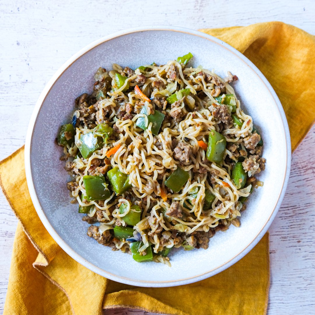 Short Cut Beef, Bell Pepper & Cabbage Ramen Noodle Skillet | Safeway