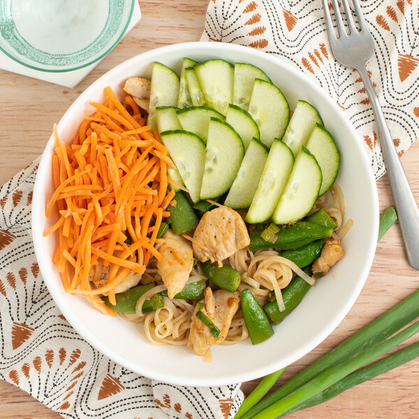 Peanut Chicken Rice Noodle Bowl with Snap Peas, Carrots & Cucumber ...