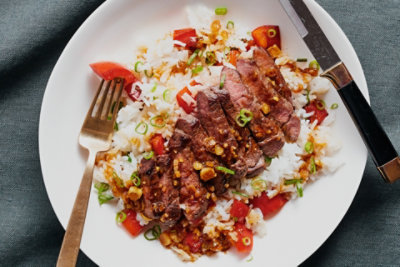 Orange Beef with Bell Pepper and Scallion Rice | Jewel-Osco