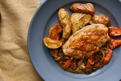 Sweet and Spicy Pan-Roasted Chicken with Carrots and Dates | Jewel-Osco