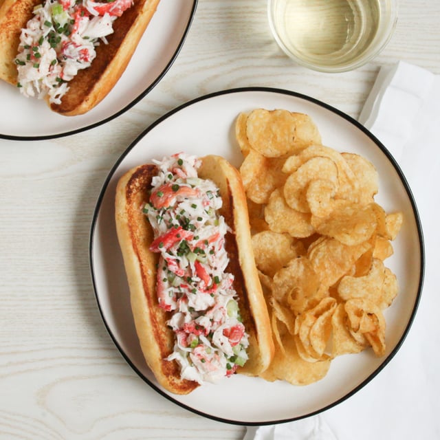 Butter-Toasted King Crab Rolls with Chives & Potato Chips | Vons Business