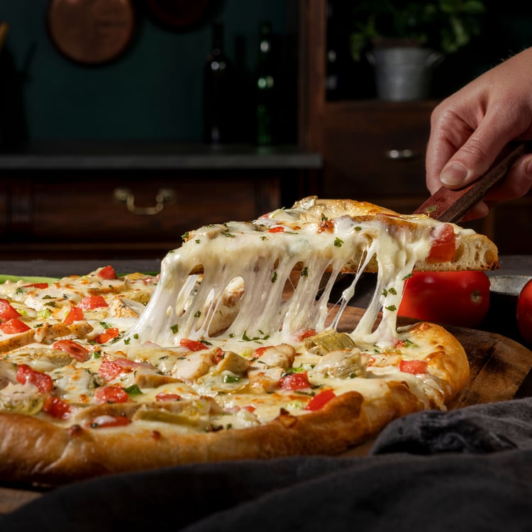 White Garlic Chicken Pizza by Sargento® | Safeway