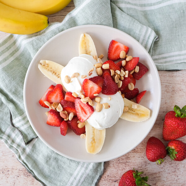 Yogurt "Banana Split" with Strawberries & Peanuts | Vons